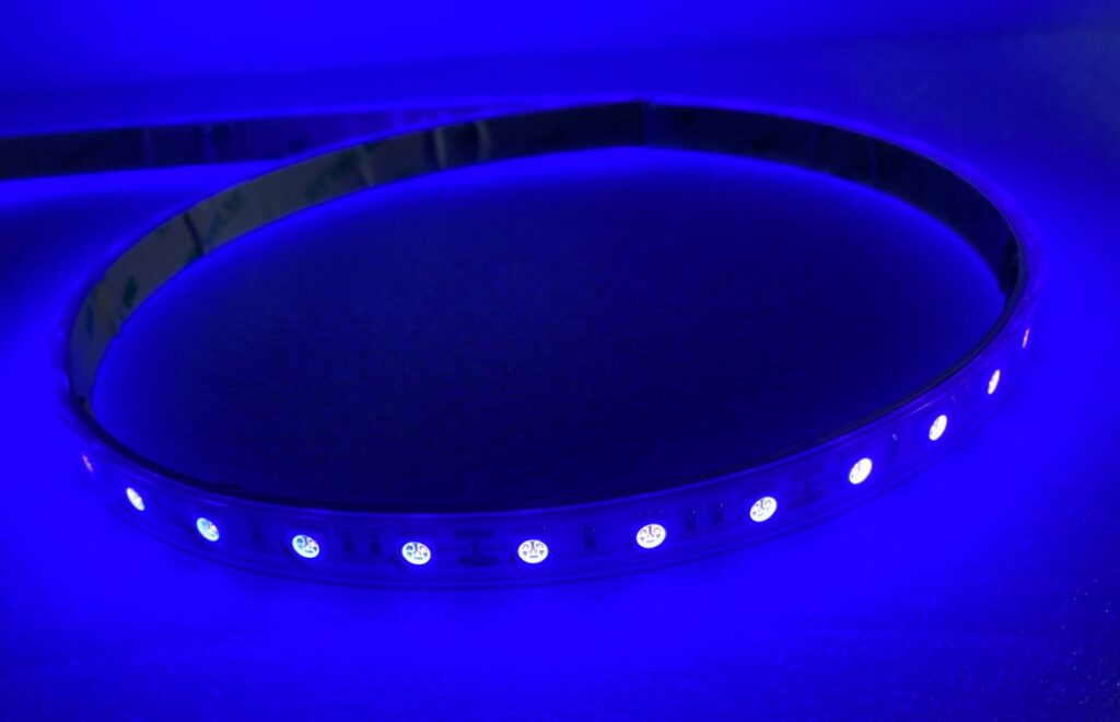 TPR WESTFLEX® SMD UV TAPELIGHT | Flexible 12VDC tape light for ...